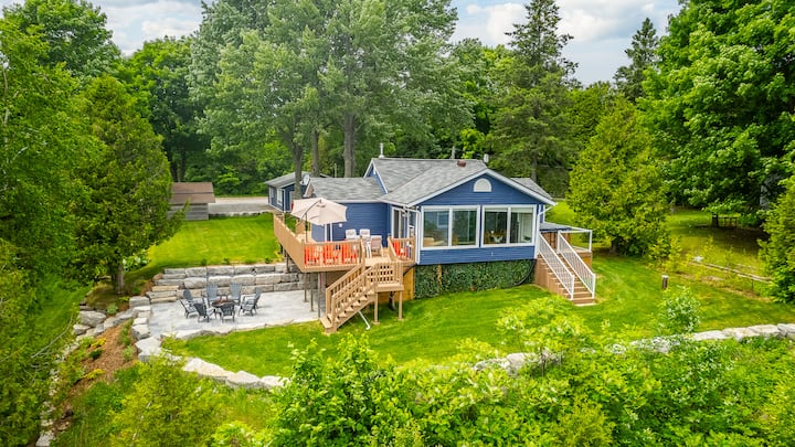 Lakefront 4 Season Retreat W/ Hot Tub & Sauna - Kawartha Lakes