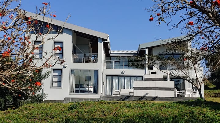 "The" Ridge House, Beautiful, Family Holiday Home. - Tugela Mouth