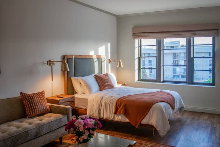 "The Hendrix" Studio Suite In Hollywood - Los Ángeles, CA