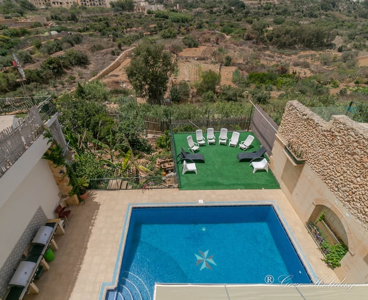 Dar Tat Tork Xaghra ( For 20 Guests ) - Malta