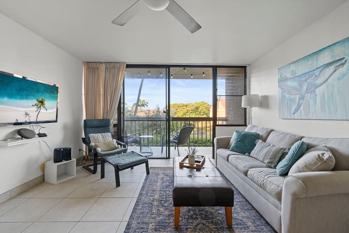 Bright Condo W/ Pool, 3 Min To Beach - Maui, HI