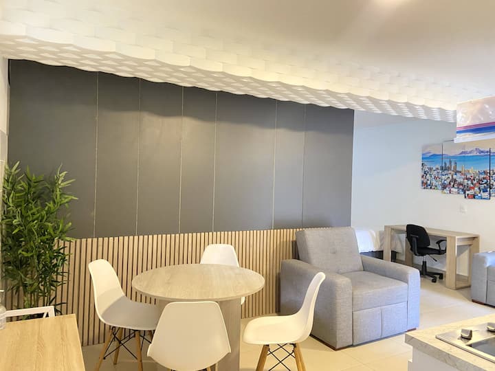 Hermoso Apartamento En El Poblado, Medellín - Medellín