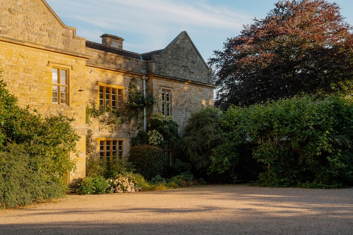 The Courtyard, Kiftsgate - Chipping Campden