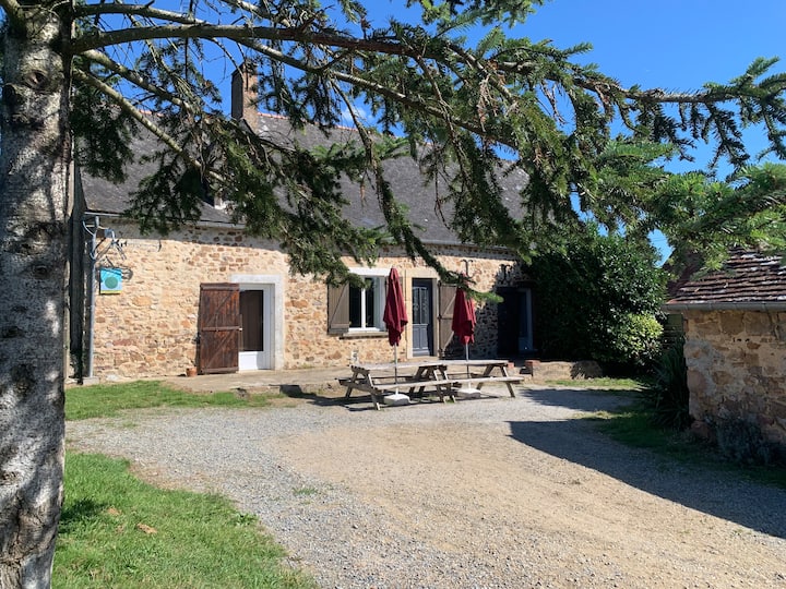 Gîte Des Eperviers : 15 Personnes 2 H De Paris - Sarthe