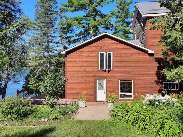 La Grande Ourse, Chalet Familial Ensoleillé - Quebec