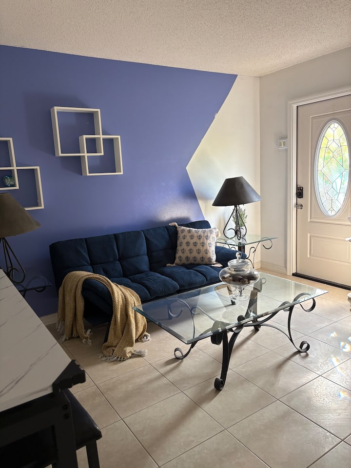 Private Entrance To A Quite Mini Apartment - Port St. Lucie, FL