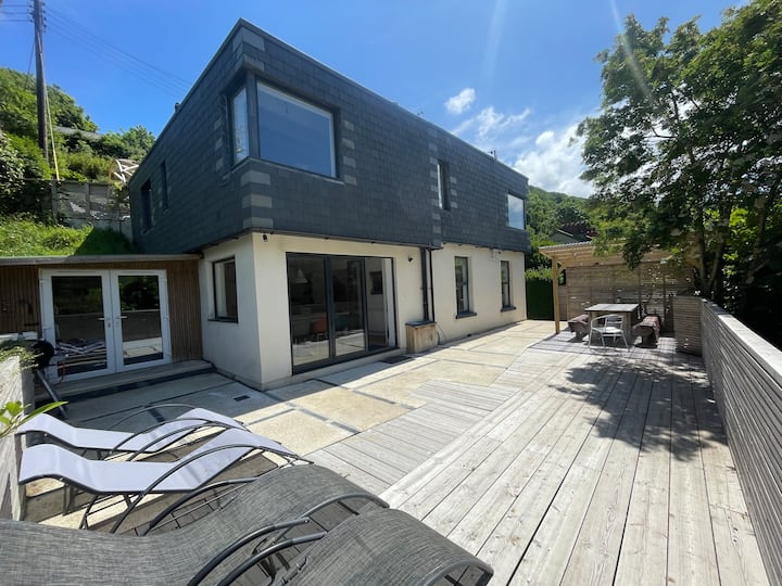 Echium Heights, 4 Bed Retreat, Secluded With Views - Devon
