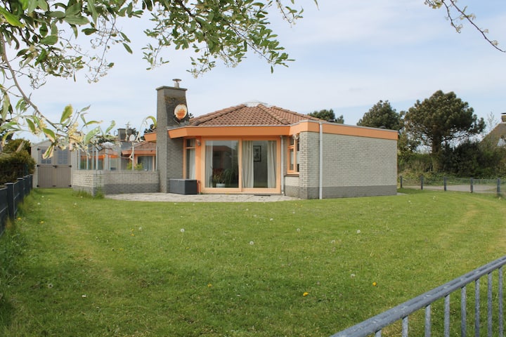 Beach Bungalow De Oranje Tulp - Texel