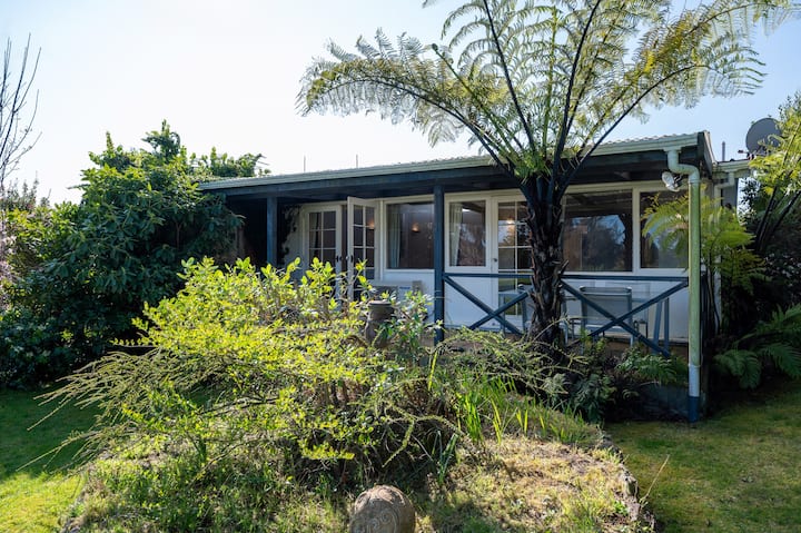 Quaint, Quiet And A Little Bit Quirky - 羅托路亞