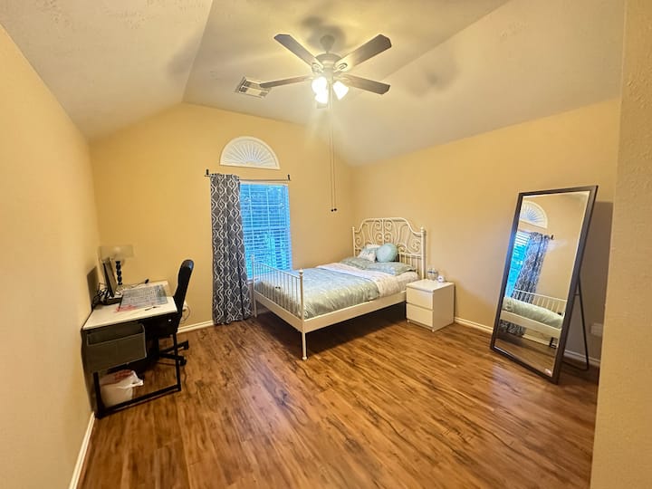 Super Cozy Room In A Good Location - Richmond, TX