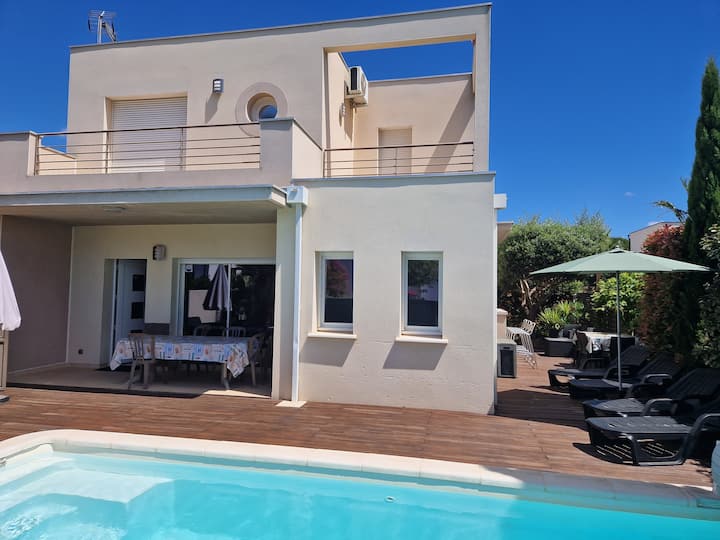 Villa 8 Personnes, Piscine Chauffée, Jacuzzi. - Marseillan