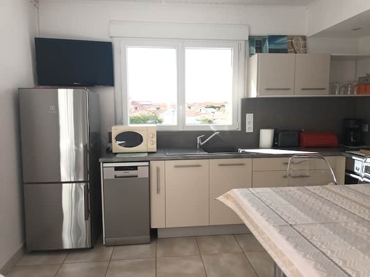 Appart Clim Wifi Avec Terrasse Près De La Plage - Saint-Cyprien