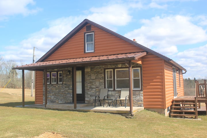 Cotts Little Cabin - Worlds End State Park, Forksville