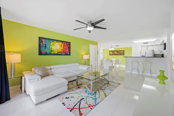 9-408 The Yacht Club At Aventura 3bd/2ba Great Apt - Aventura, FL