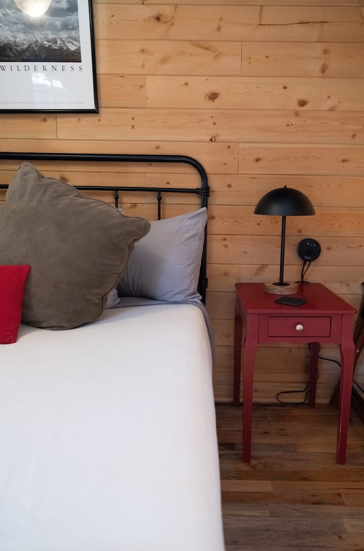Ponderosa Suite At The Woolly Bugger Inn - Estes Park, CO