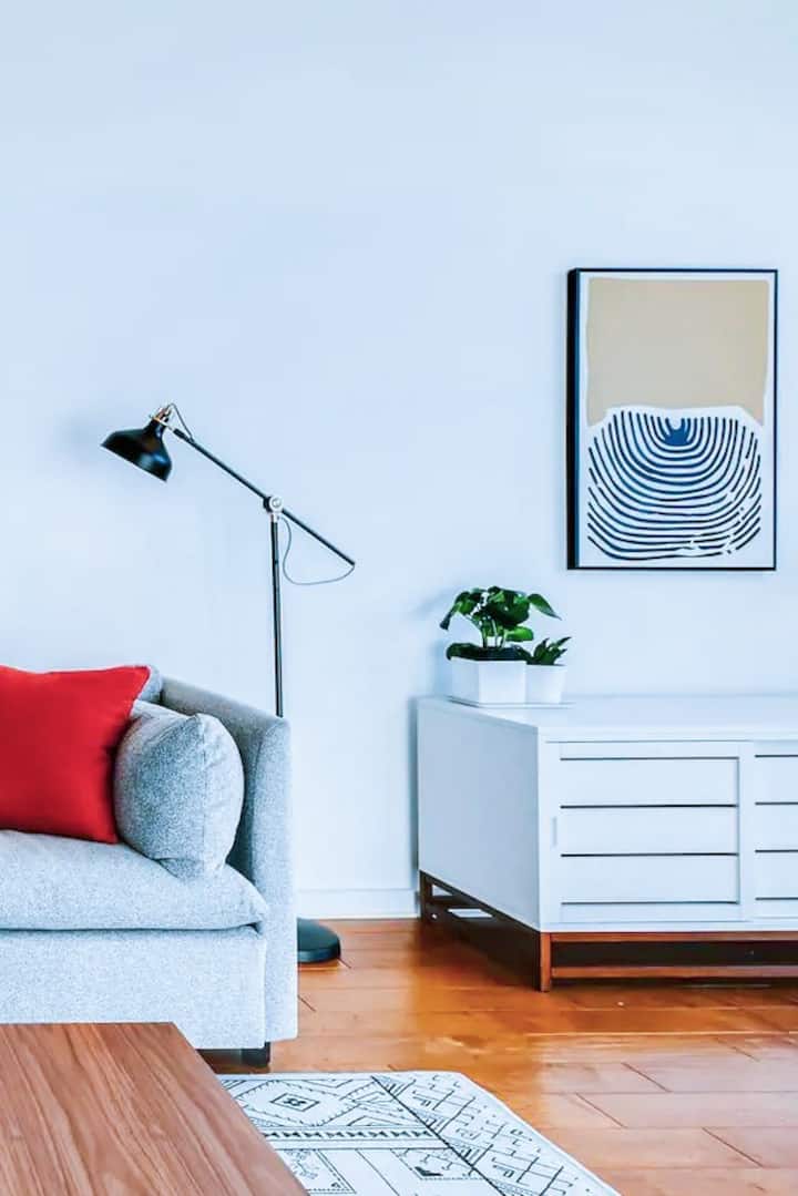 Modern Elegance: South Austin's Finest Condo - Austin, TX