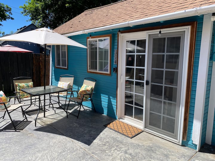Downtown Tiny House - Walk To The Lake! - Coeur d'Alene, ID