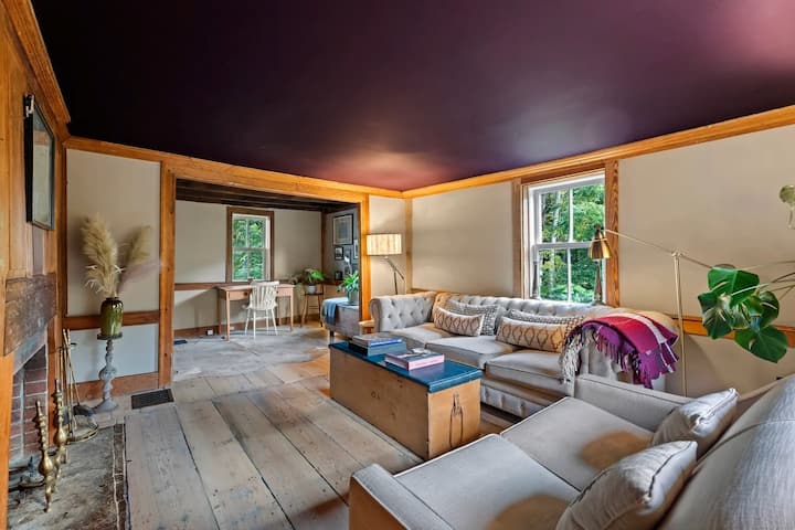 Country Retreat With Pool, Brook And Waterfall, 2 Hours From Nyc And Boston - East Hampton, CT