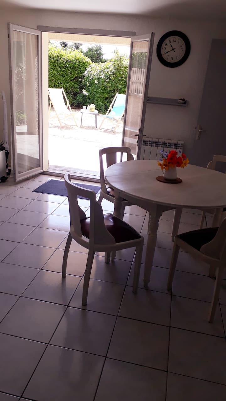 Appartement En Rez De Jardin - Forcalquier