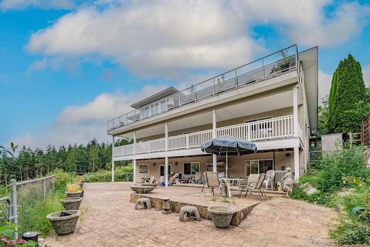 Quiet Gibson Getaway - Gibsons