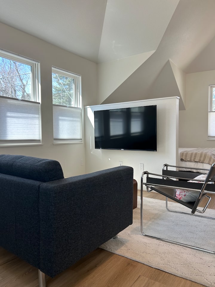 Studio Apartment In Boulder's Best Neighborhood - Boulder, CO