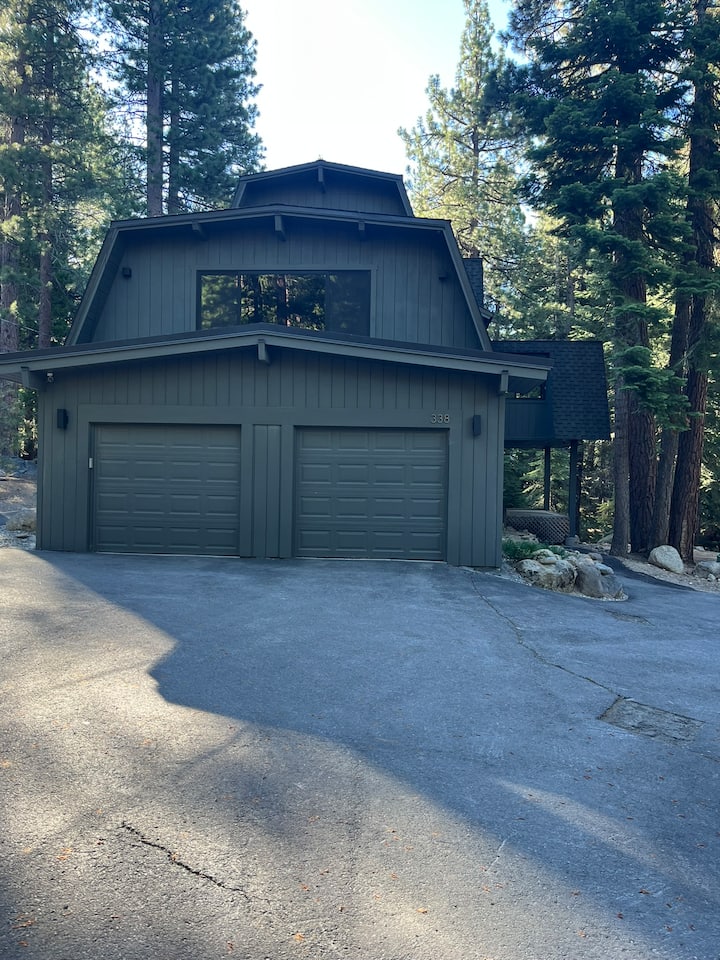 Private Studio By The Creek - タホー湖