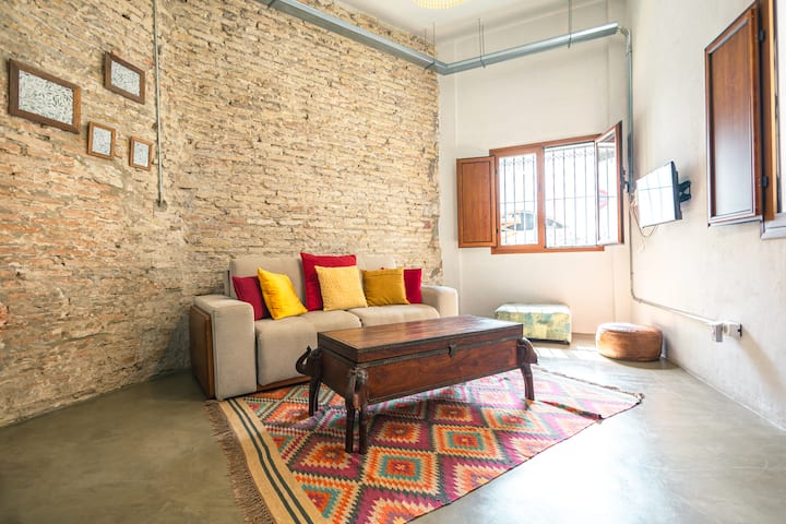 Loft-style Ground Floor Flat 2 - Seville