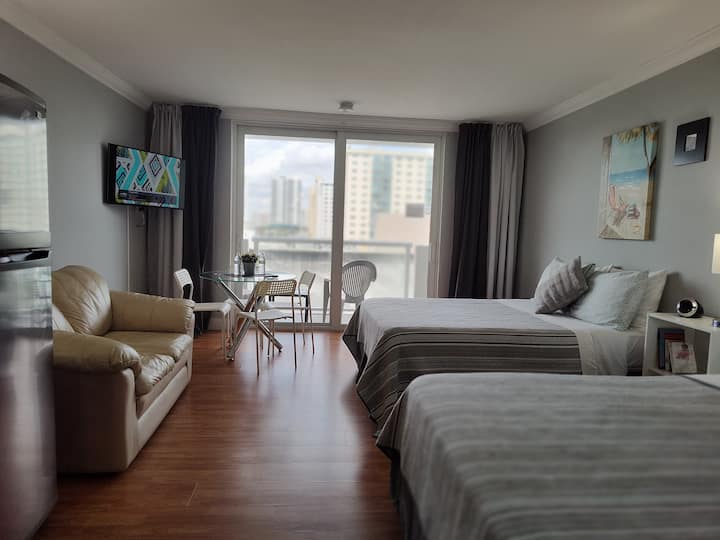Apartamento 537 En Sunny Isles  C/balconstr-01721 - Sunny Isles Beach, FL