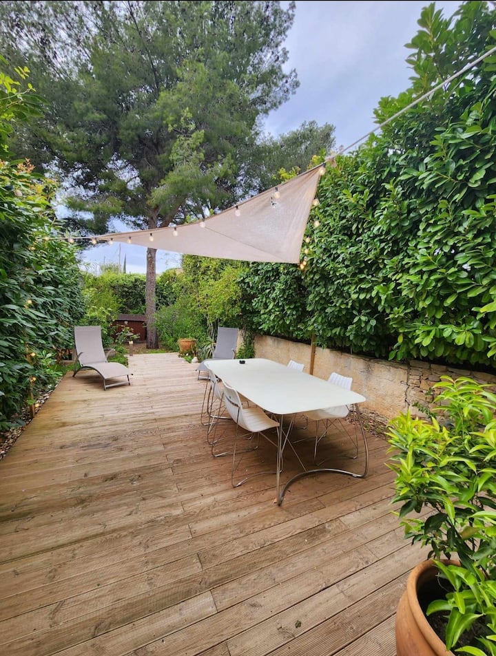 Appartement En Rez De Jardin - Bandol