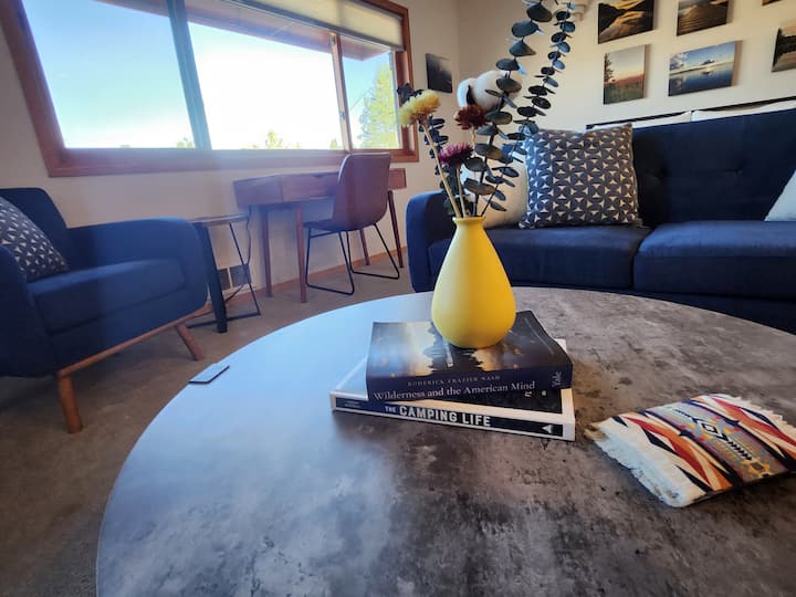 Condo On Electric Avenue - No Cleaning Fees - Bigfork, MT