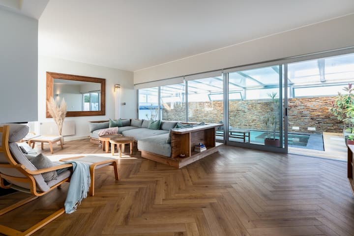 Coxo’s Beach Gem With Covered Heated Pool - Ericeira