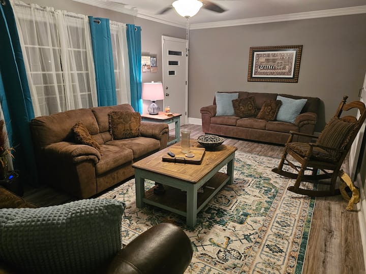 The Retreat On Cherokee - Belton, SC