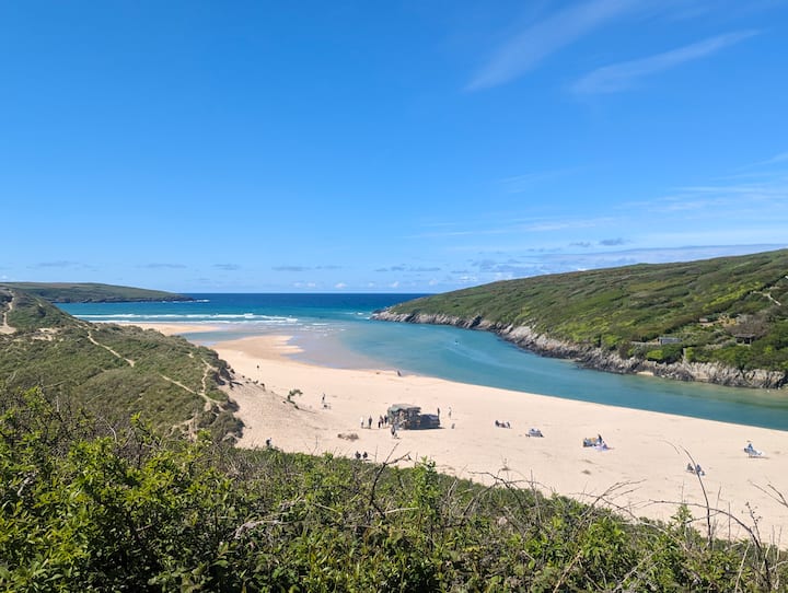 Modern, Spacious Home. Perfect Location To Walk To The Beach. - 뉴키