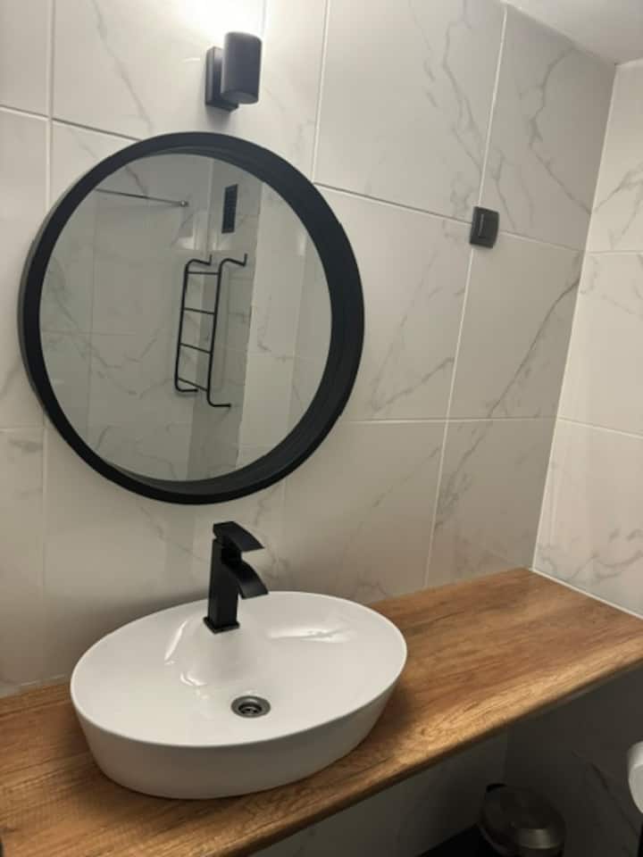 Spacious Flat In City Centre Next To The Sea! - Heraklion