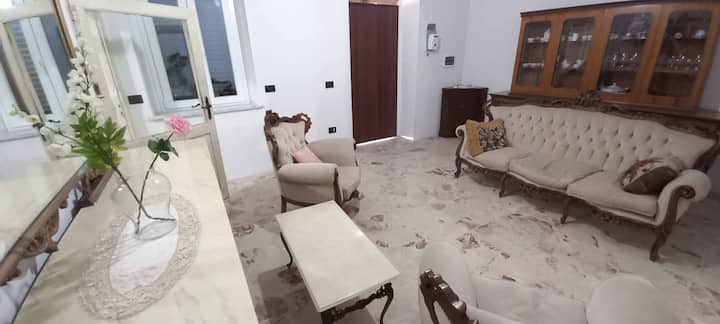 Casa Con Terrazzino
"C'era Una Volta" - Arena