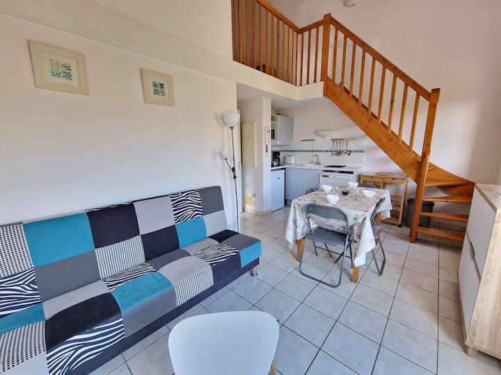 Maison Dans Hameau Avec Piscine - Préfailles