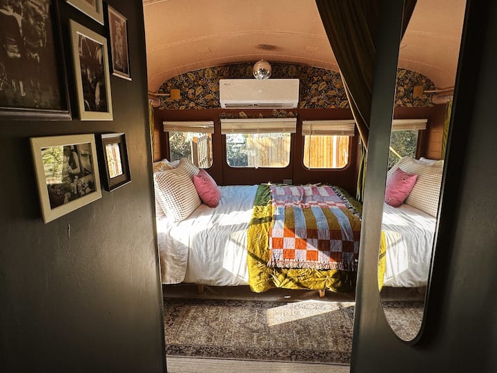 Converted School Bus In Slc - Tiny Home Glamping! - Salt Lake City, UT