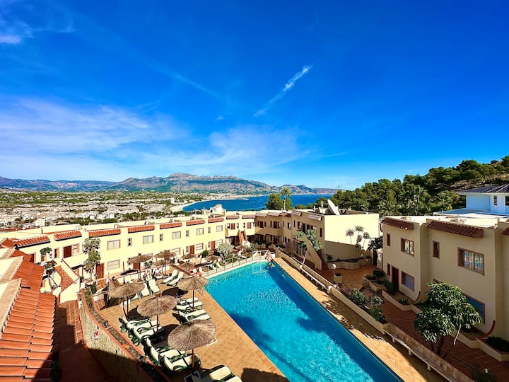 2 Bedrooms Apartments With Sea Views - L'Albir