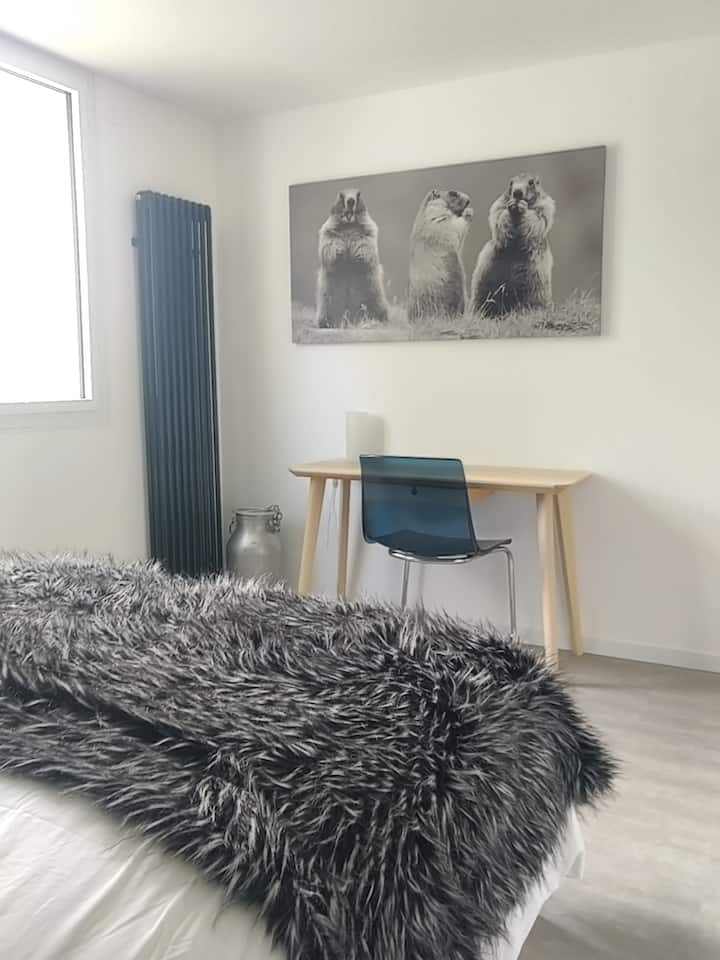 Appartement 4 Personnes Centre Ville Vue Montagne - Font-Romeu-Odeillo-Via
