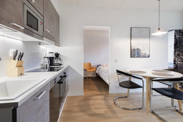 Saunallinen Ja Parvekkeellinen Kaksio, Satama - Jyväskylä