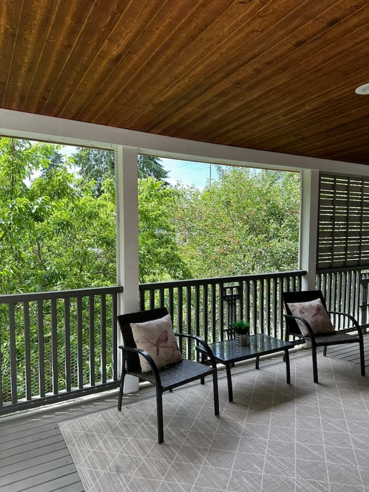 Home In Seattle - Shoreline, WA