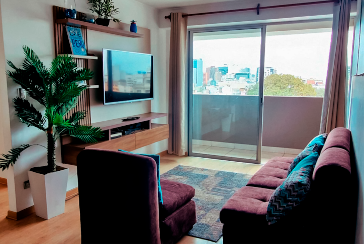 Lindo Y Espacioso Departamento Cerca A Miraflores - Lima