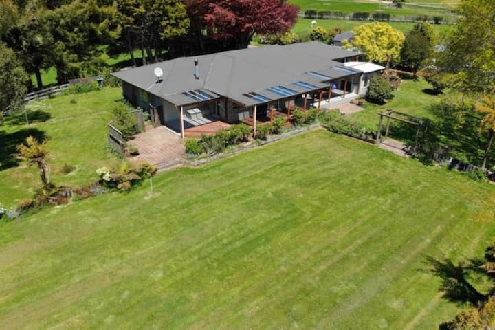 Private Country Getaway - Lake Taupo