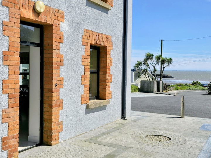 No.1 Coastguard Cove Cottages - Tramore