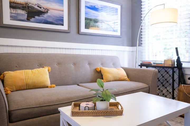 Shipwreck Cottage: Your Safe Haven In Savannah! - Savannah, GA