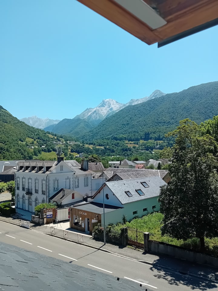 Beau T1 En Centre Ville Avec Vue Sur La Montagne - Laruns