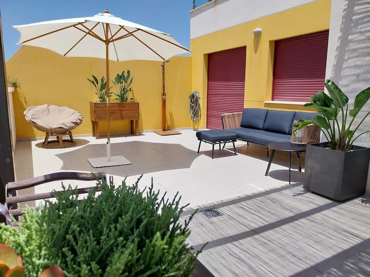Apartamento En La Playa, Piscina Y Amplia Terraza - Águilas
