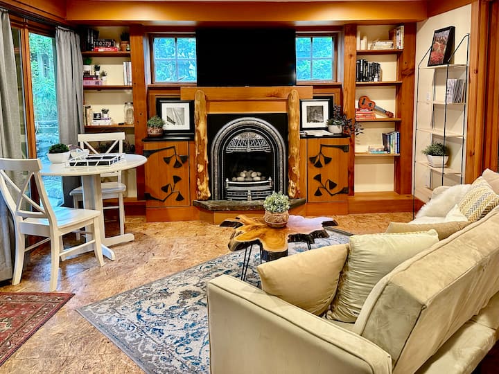 Charming Ballard Stay | Private, Cozy & Walkable - Seattle, WA