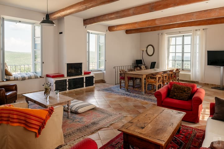 Maison Dans Le Ciel : La Plus Belle Vue Sur Banon - Banon