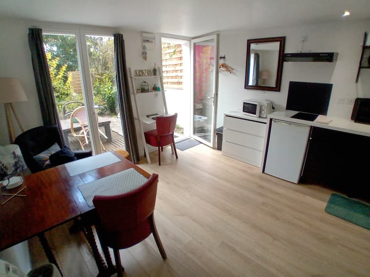 Charmant Studio Indépendant Avec Terrasse Privée - Épinay-sur-Seine